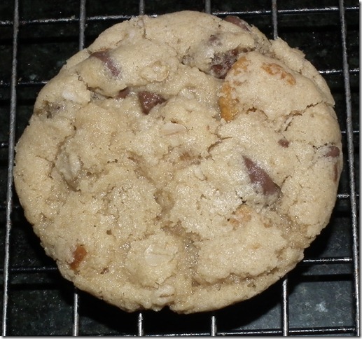 Baking And Boys!: Crunchy Nut Chocolate Chip Peanut Butter Cookies